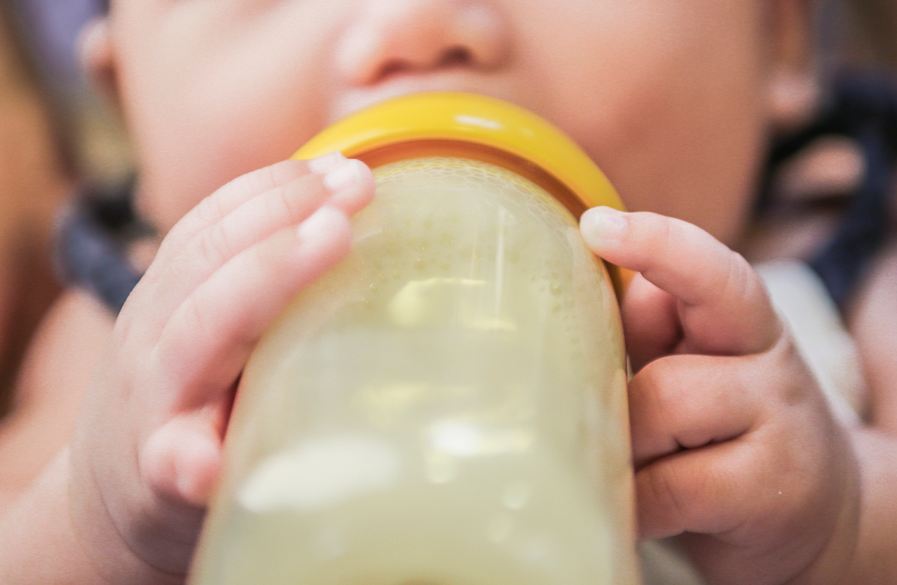 Babys Schoppen richtig zubereiten | Aptaclub
